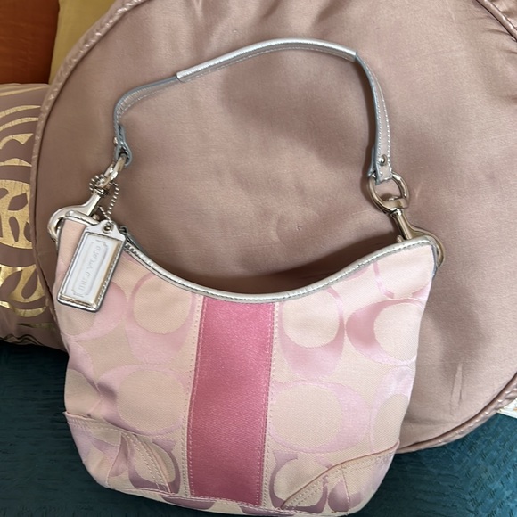 Coach | Bags | Coach Crescent Moon Shaped Shoulder Purse Pink And ...
